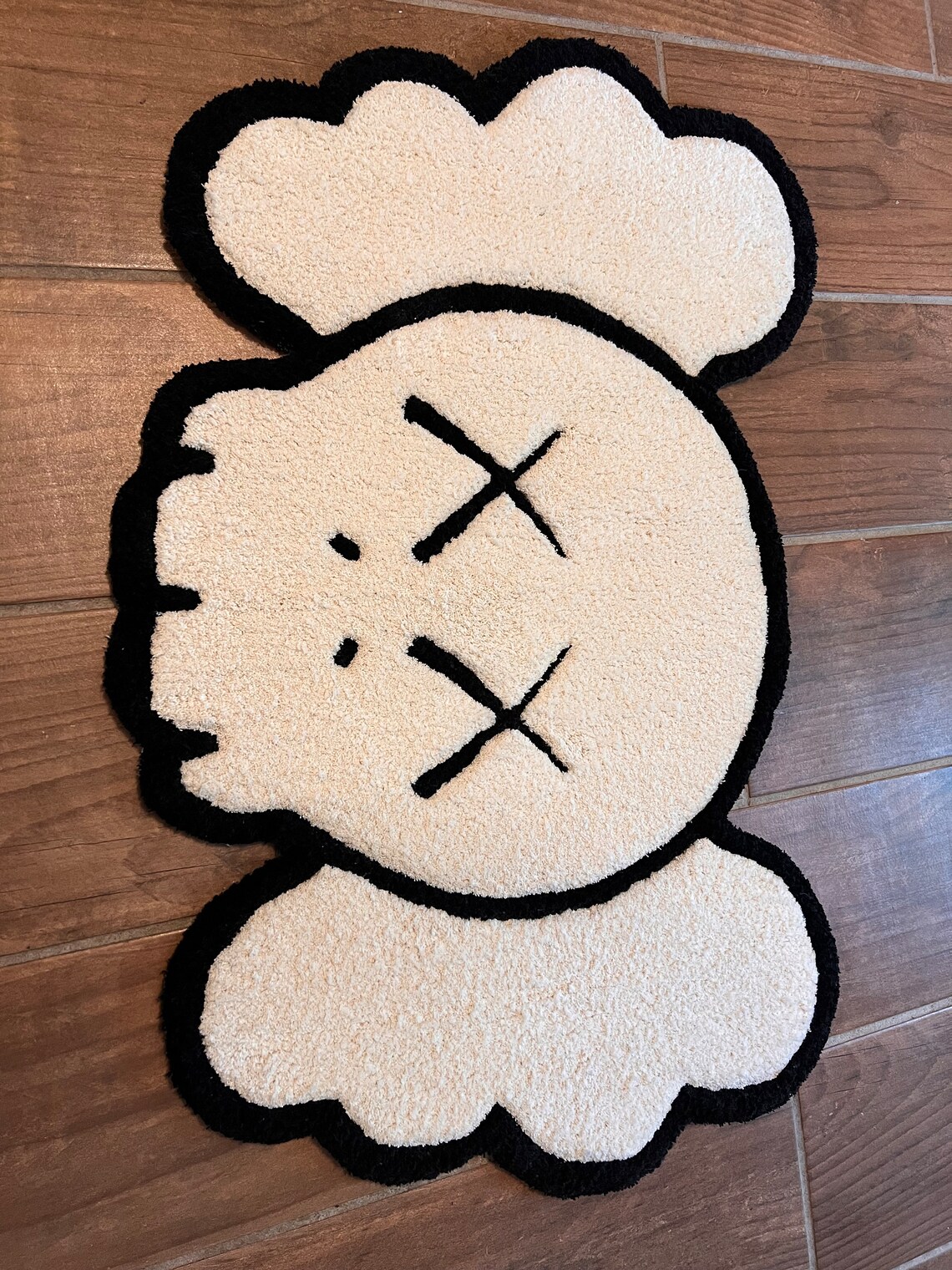 Kaws. - Etsy