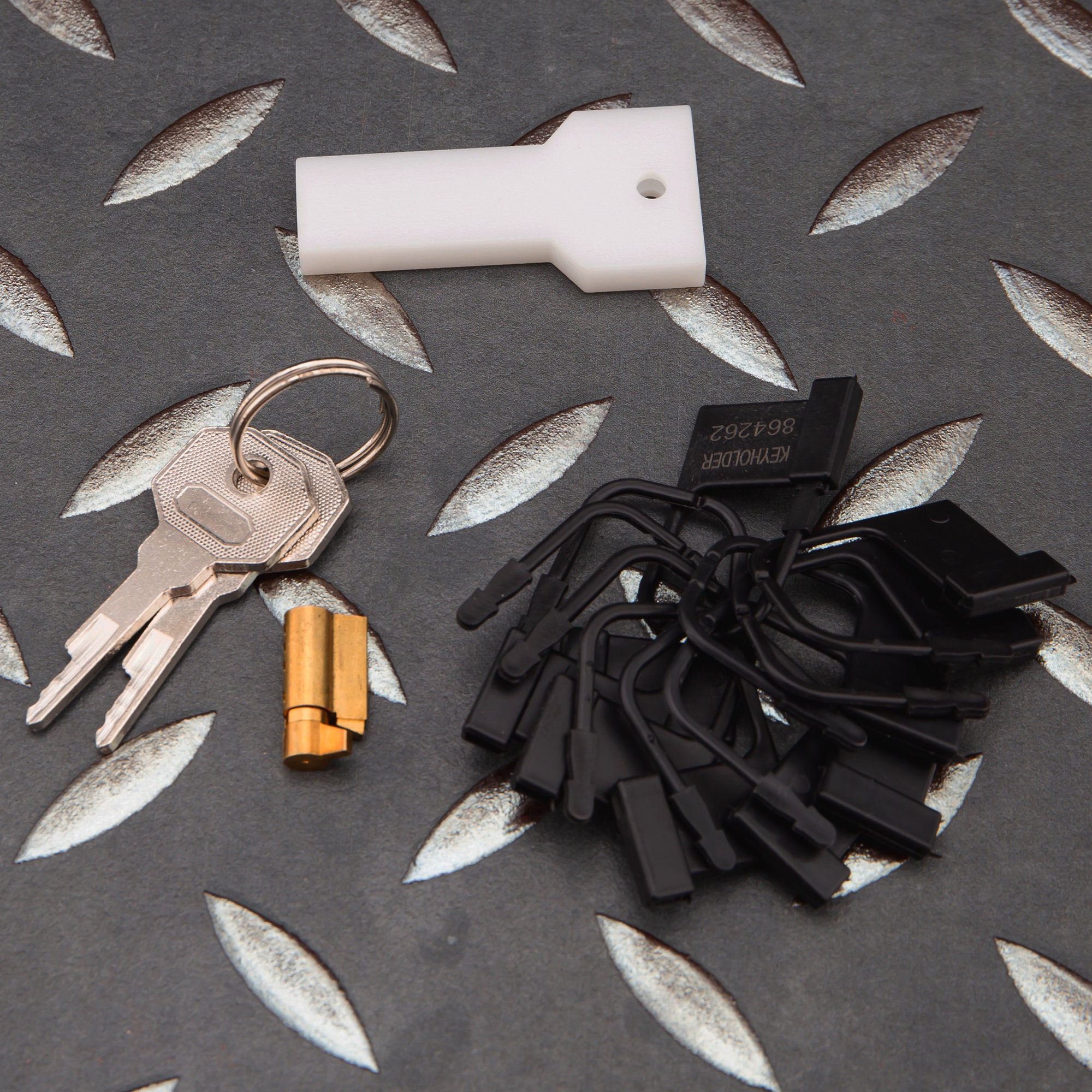 MATURE White Cage Key CONTAINERS LIGHTWEIGHT Cage Key Safe Cage ...