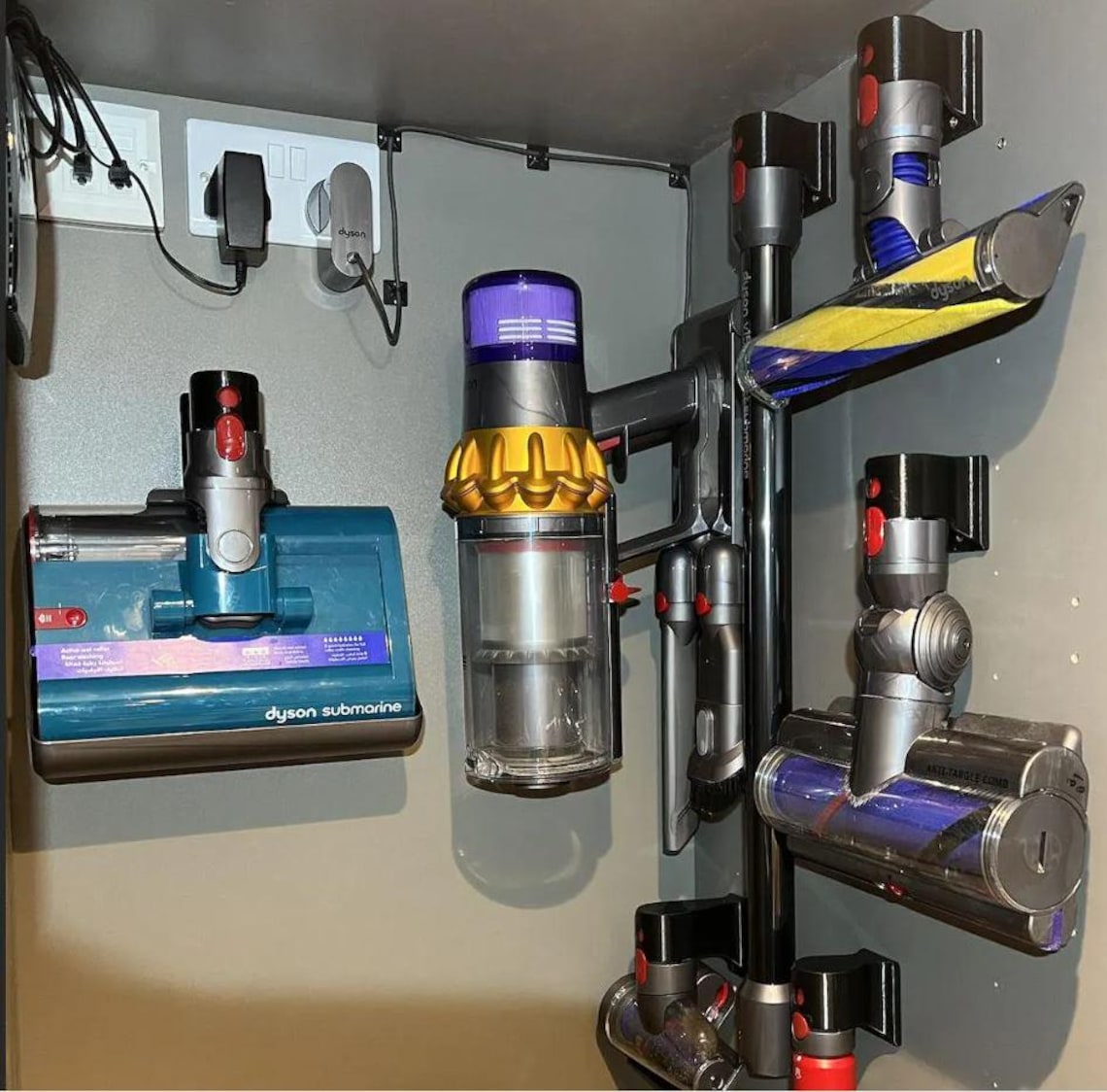Dyson V15 Submarine Accessory Holder Dyson Attachments Wall Mount Dyson ...