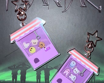 WHA Claw Machine Shaker Keychain - Etsy