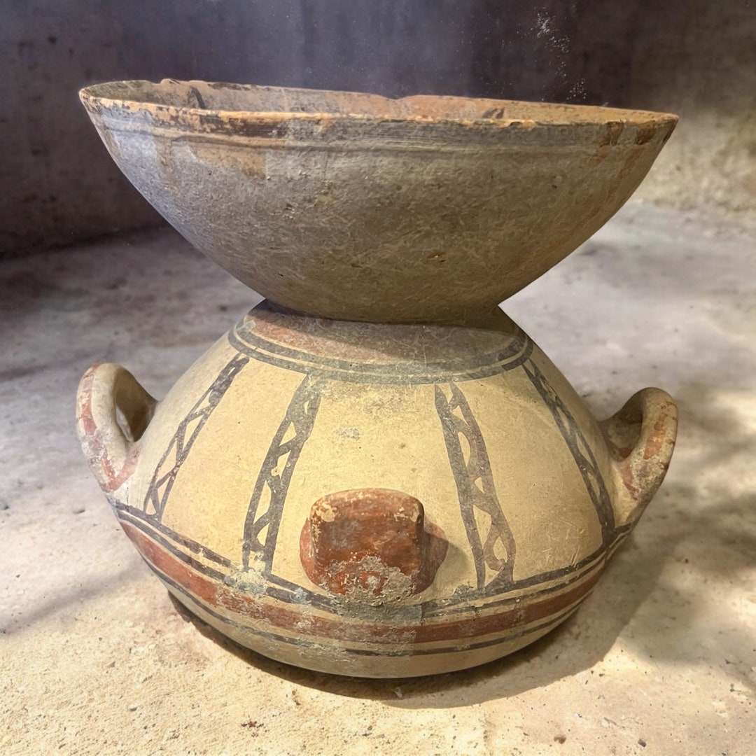 Ancient Daunian Pottery Funnel Krater; Ancient Italy Pottery - Etsy