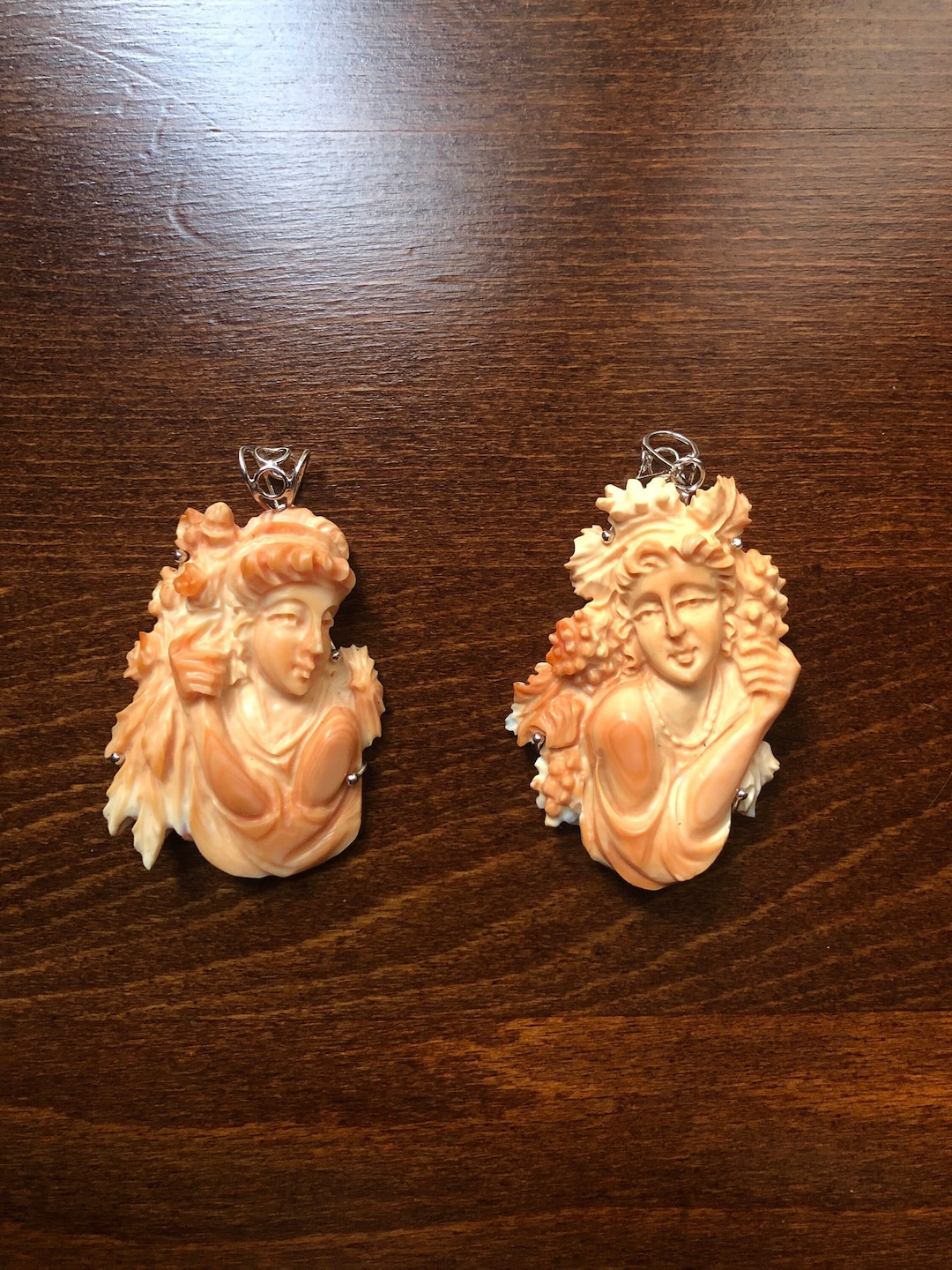 "venus of the Sea" Pendant Made of Genuine Cassis Rufa Shell Set in 925 ...