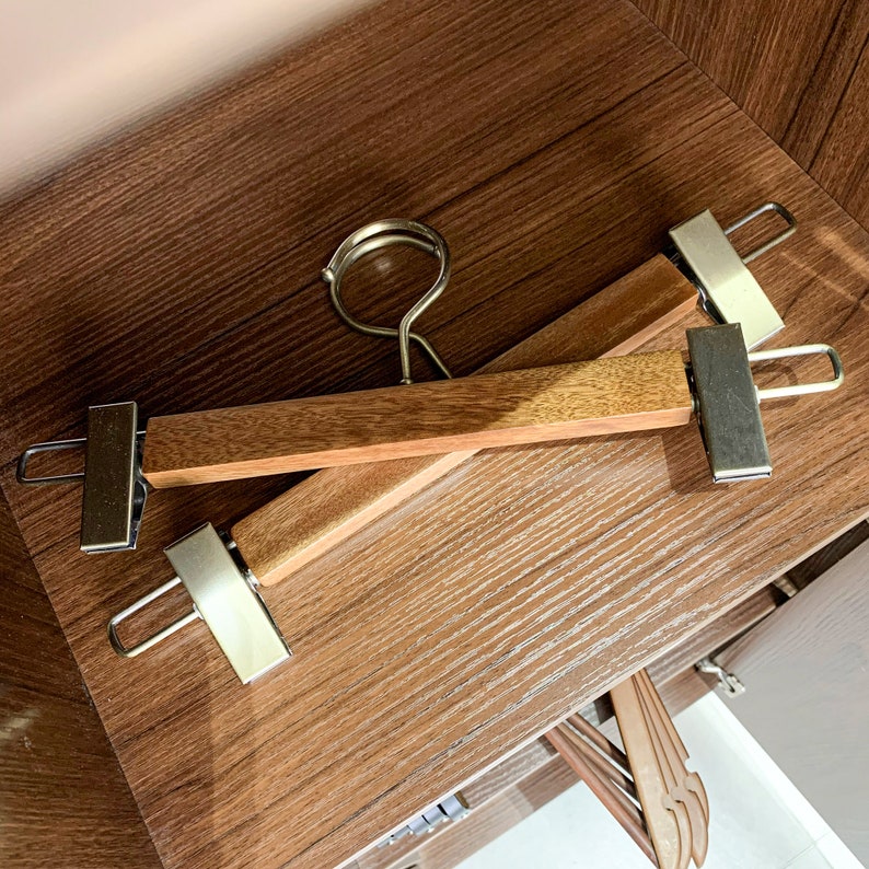 Wooden Pants Hangers,smooth Finish Solid Wood With Adjustable Grip Clip ...