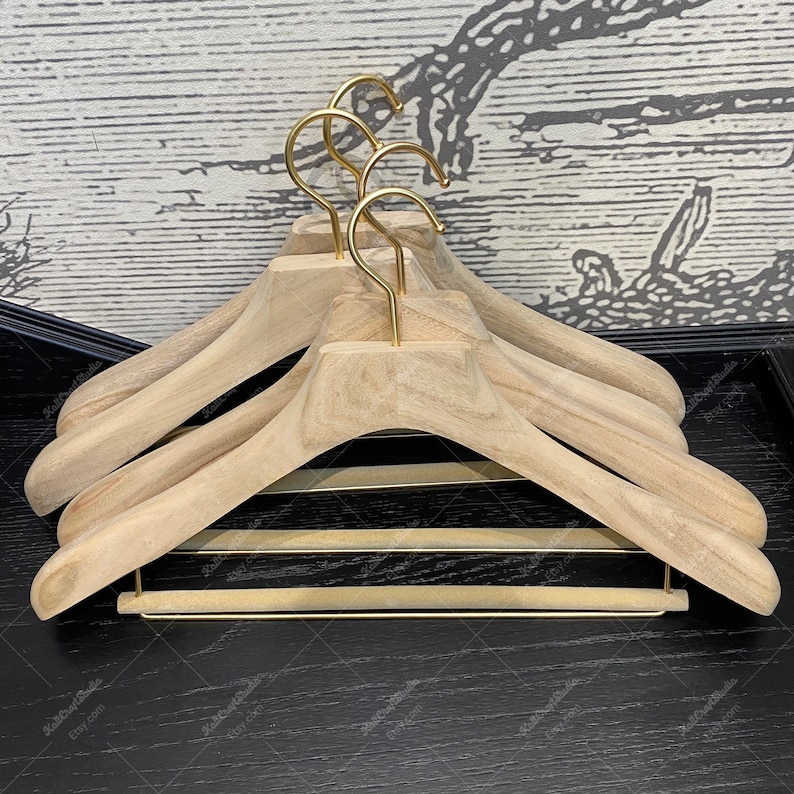 Camphor Wood Suit Hangers, Wide Shoulder, Non-slip Pants Bar - Etsy