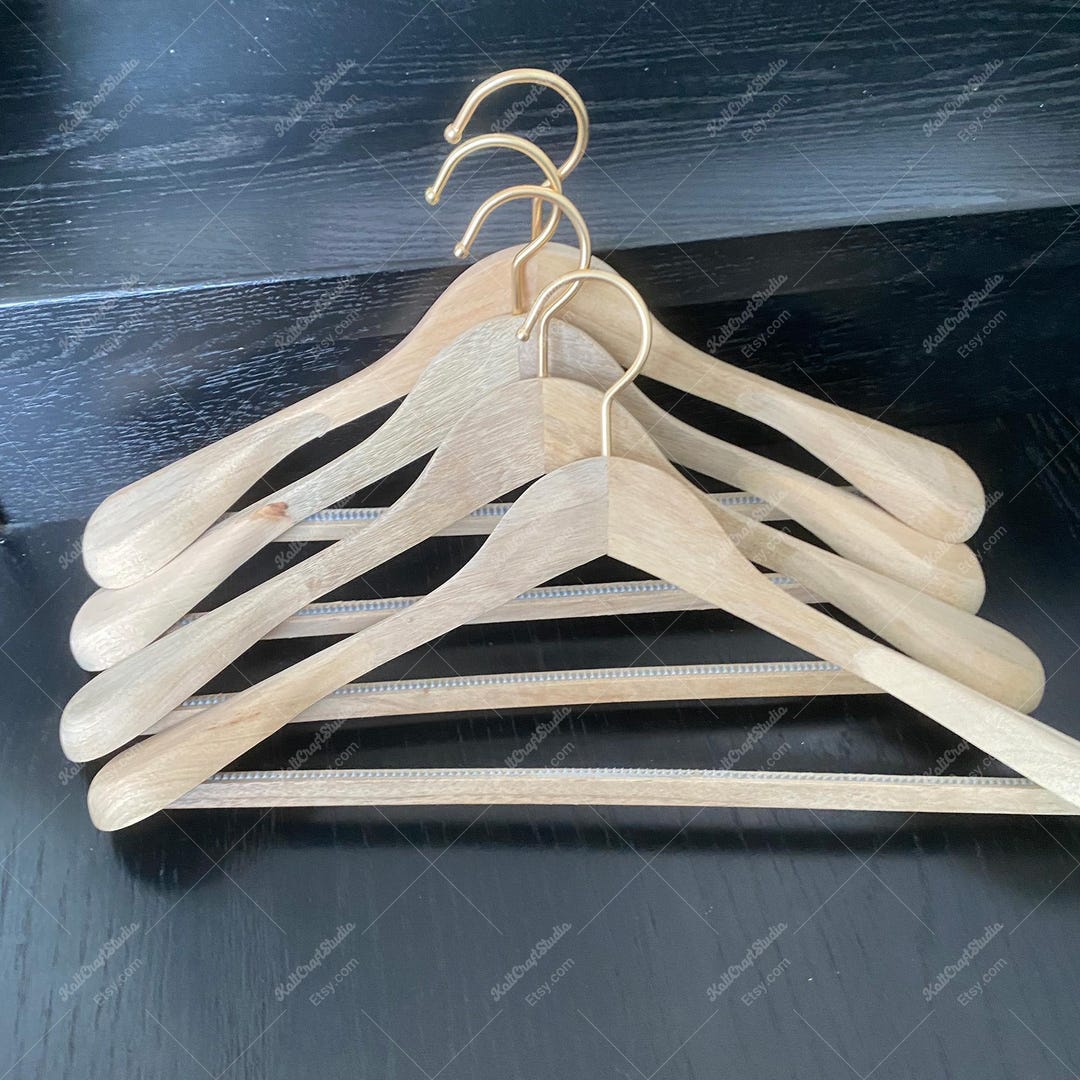 Wood Coat Hanger,natural Camphor Suit Hangers With Non Slip Pant Bar, Wide Shoulder Wooden ...