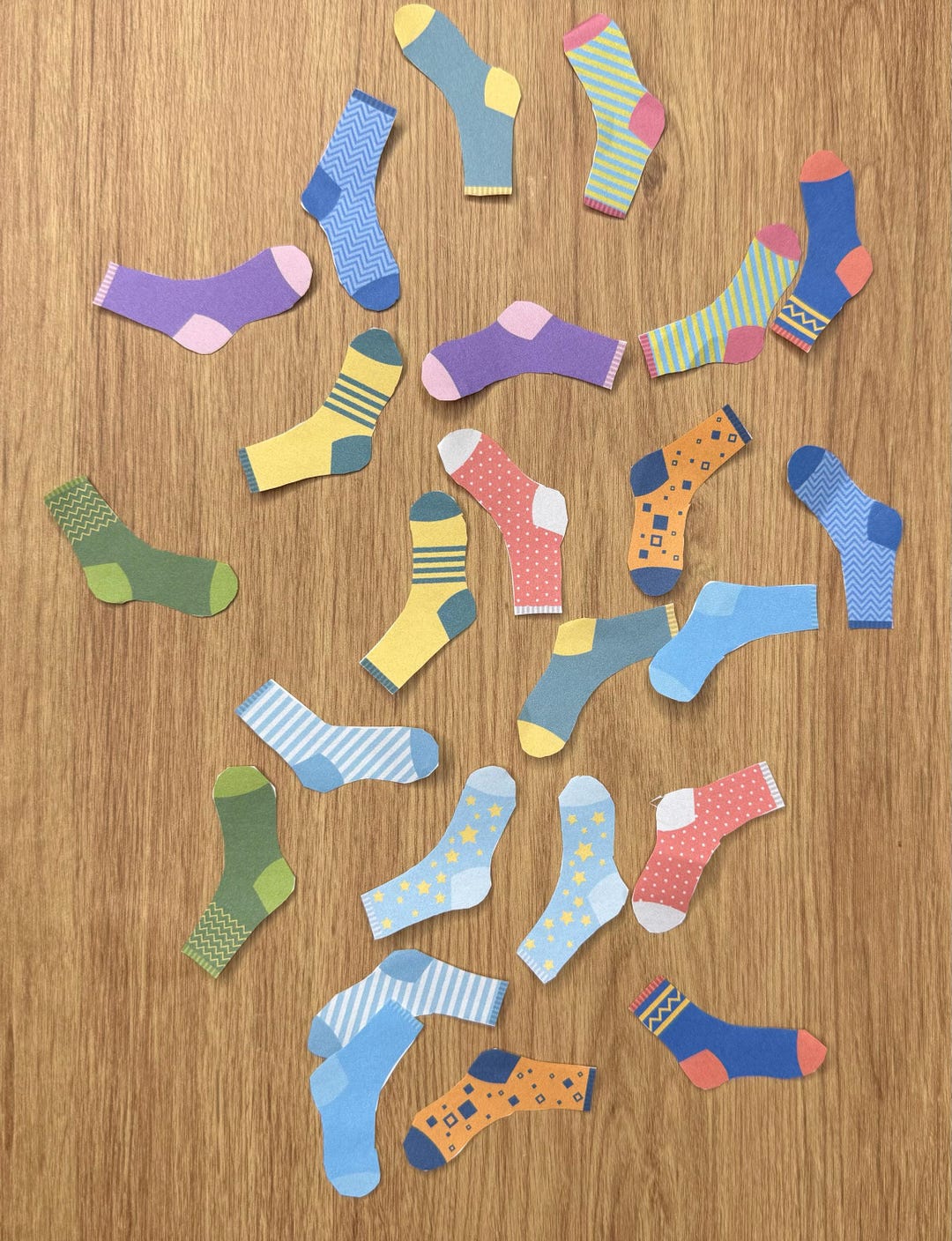 Socks Matching Game - Printable Preschool Activity, Homeschool Activity ...