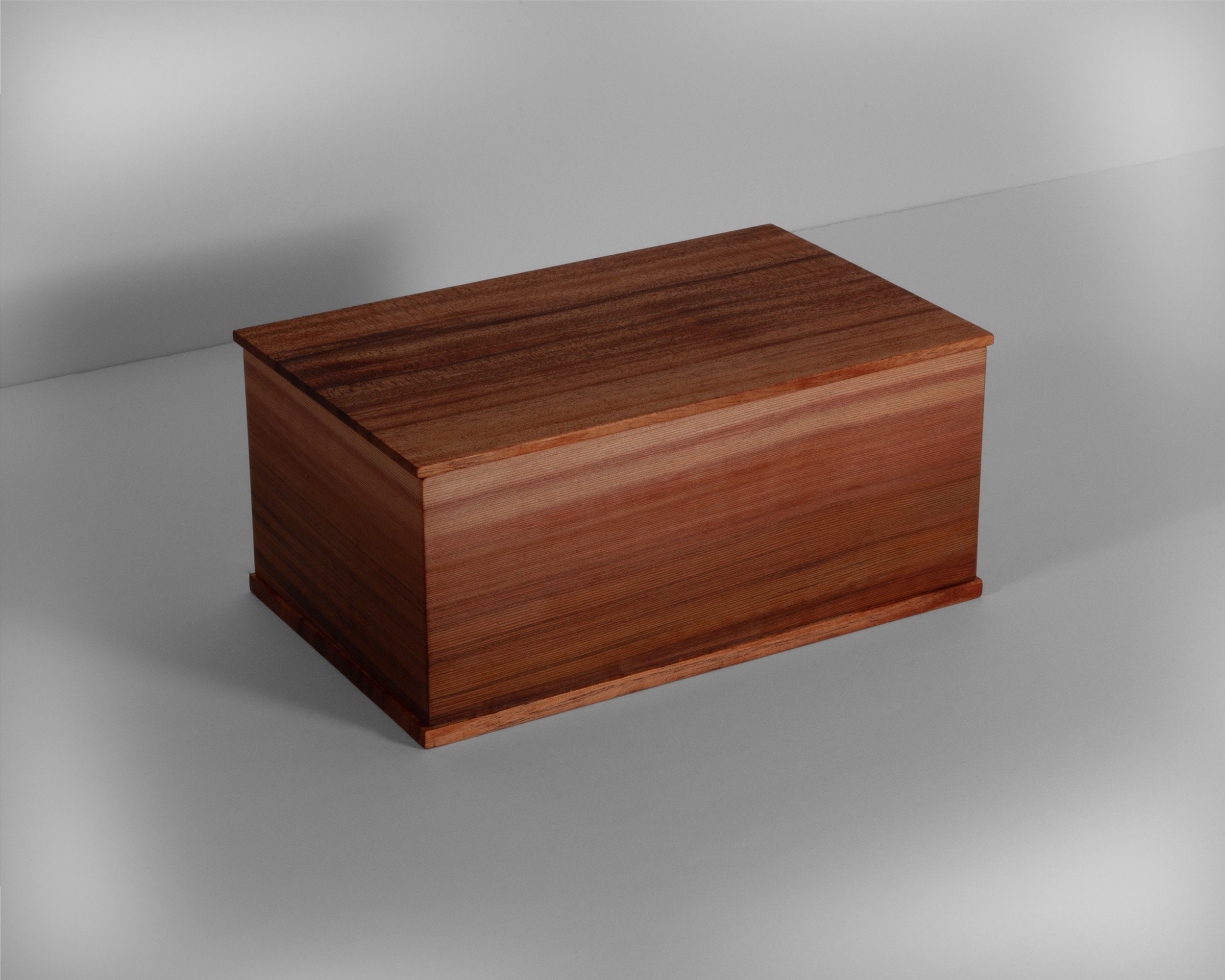 Western Red Cedar Box With African Mahogany Lid - Etsy