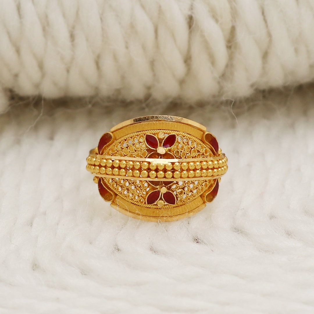 22k Yellow Gold Handcrafted Ring Featuring an Intricate Indian Floral ...
