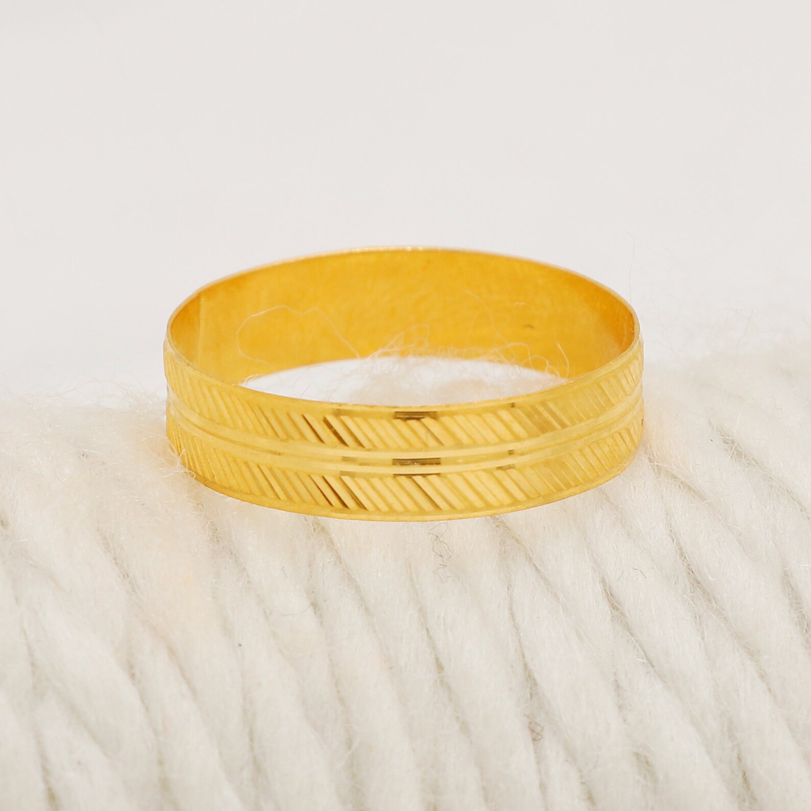 Band Ring 22k Hallmark Gold Handmade Indian Ring , Luxurious Jewelry ...