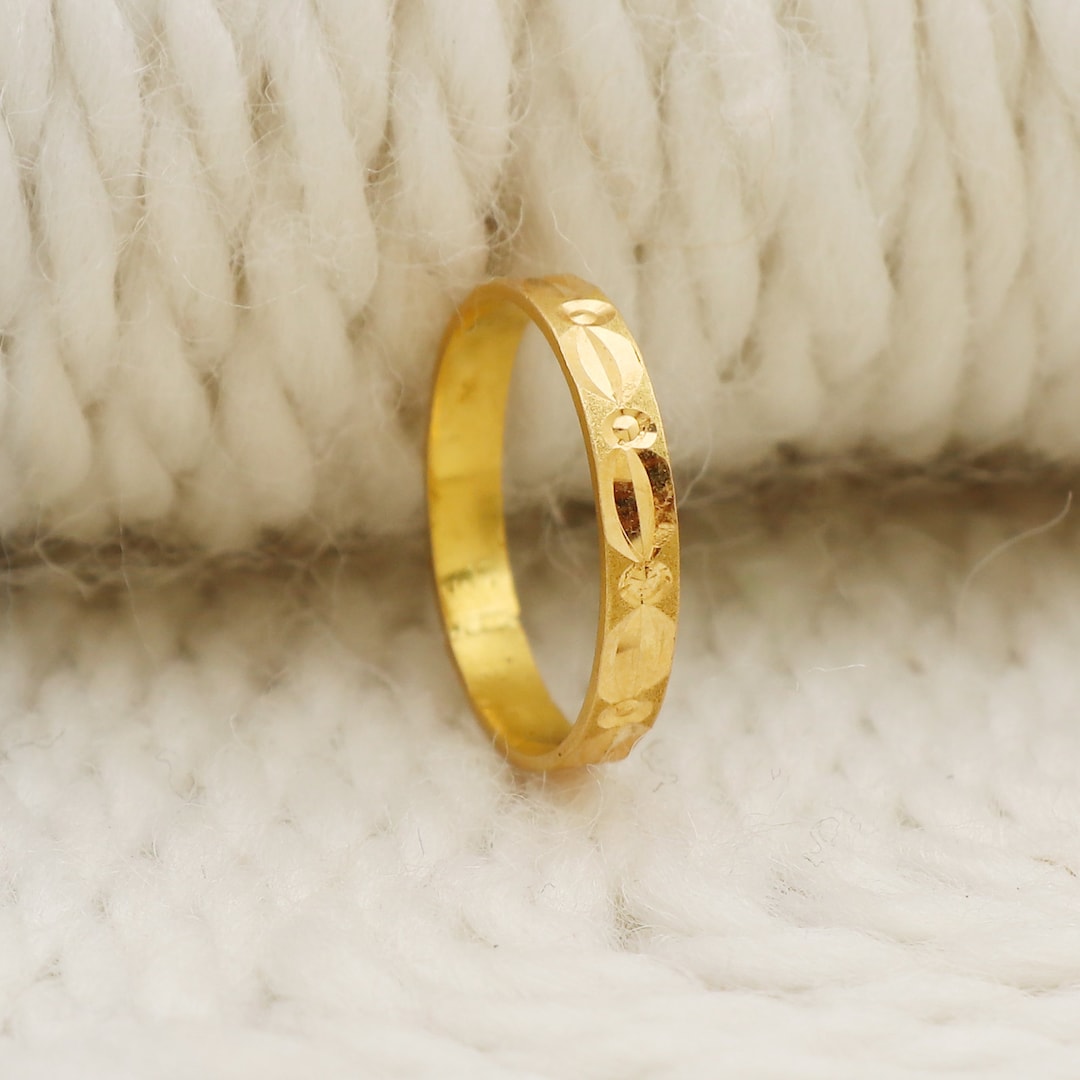 22kt Gold Ring With Diamond-cut Patterns, Handmade Gold Jewelry ...