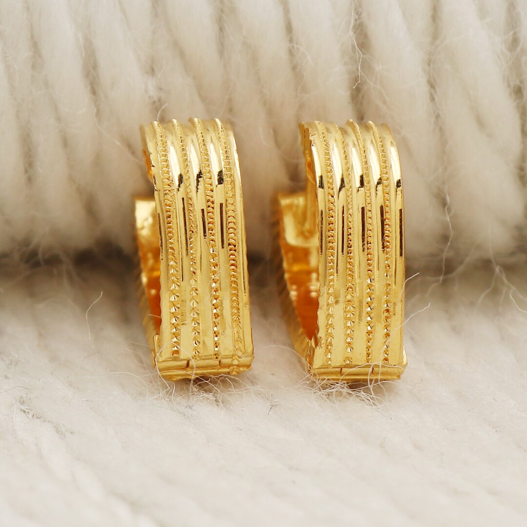 V Shape Bali 22k Yellow Gold Hoop Earrings Handmade Jewelry for Gift ...