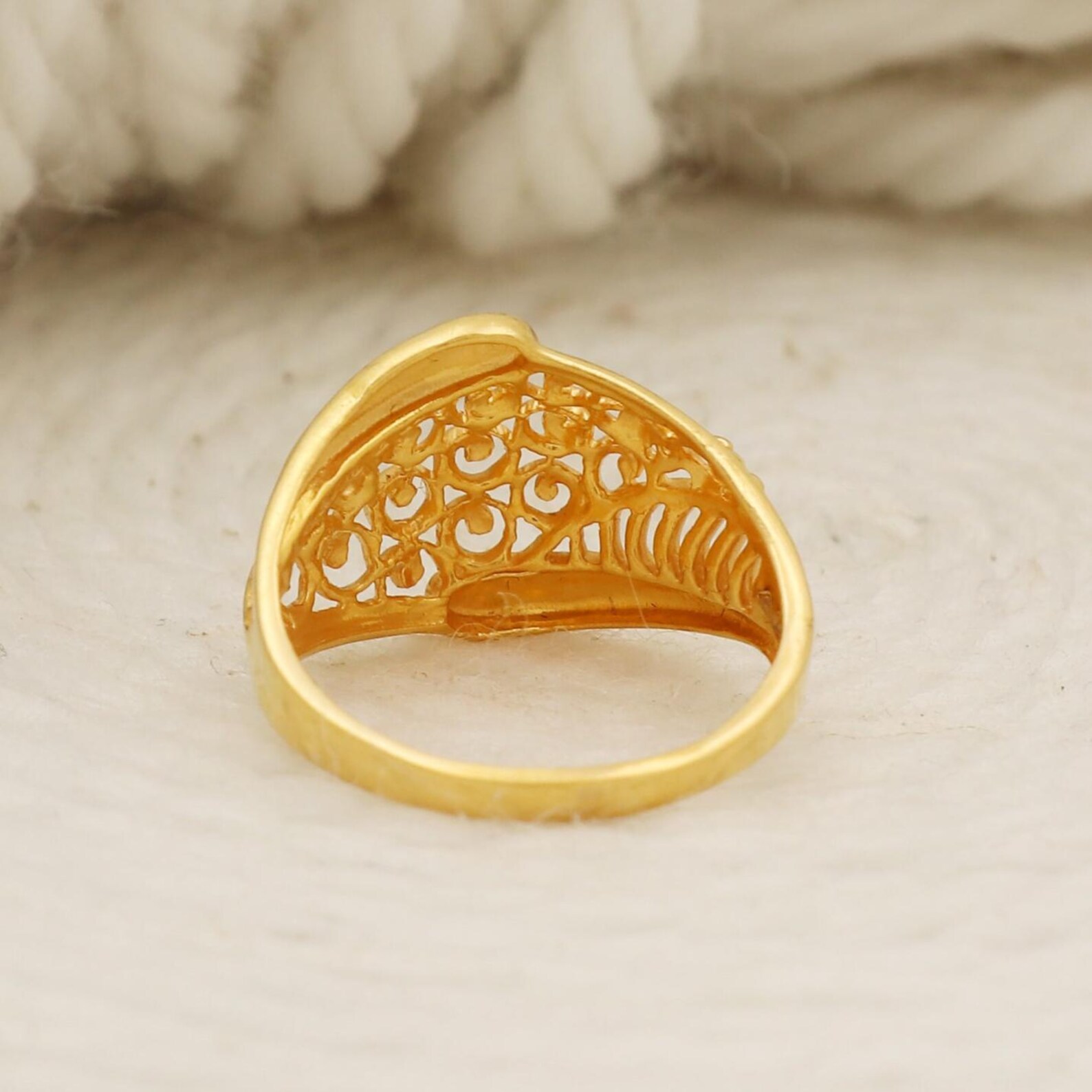 Handcrafted 22K Fine Gold Filigree Ring Featuring an Intricate Jali or ...