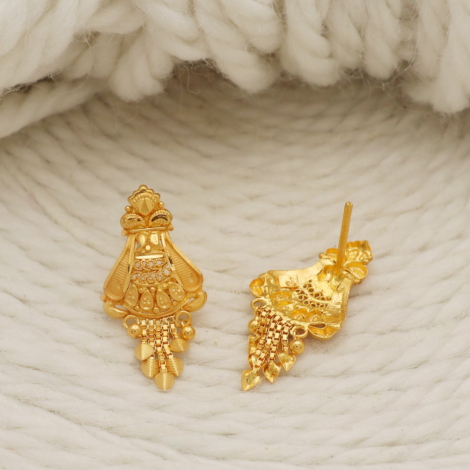 savings 22k yellow gold earrings handmade jewelry for gift, Indian gold ...