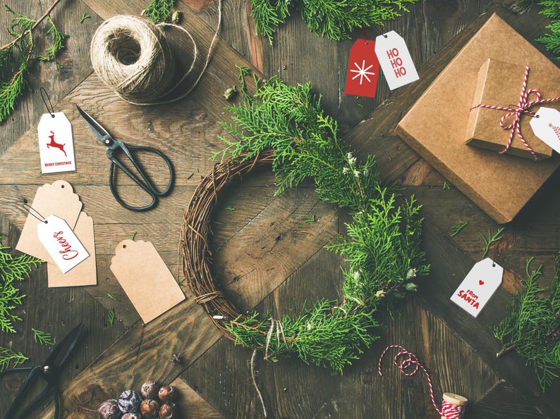 Printable Christmas Gift Tags in Red, Green, Gold, Blue & Charcoal ...