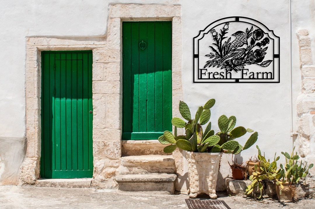 Custom Metal Farmhouse Name Sign, Bird and Flower Farm Sign With Family ...