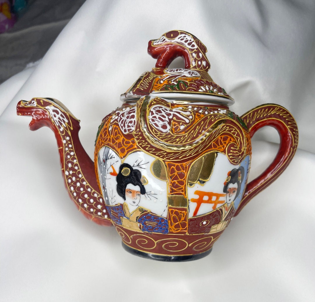 Vintage Dragon Pattern Geisha Themed Teapot, Japanese Hand Painted ...