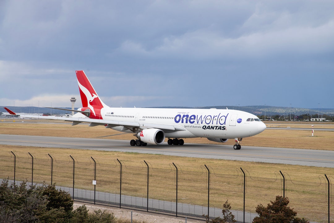 Qantas One World A330 - Etsy