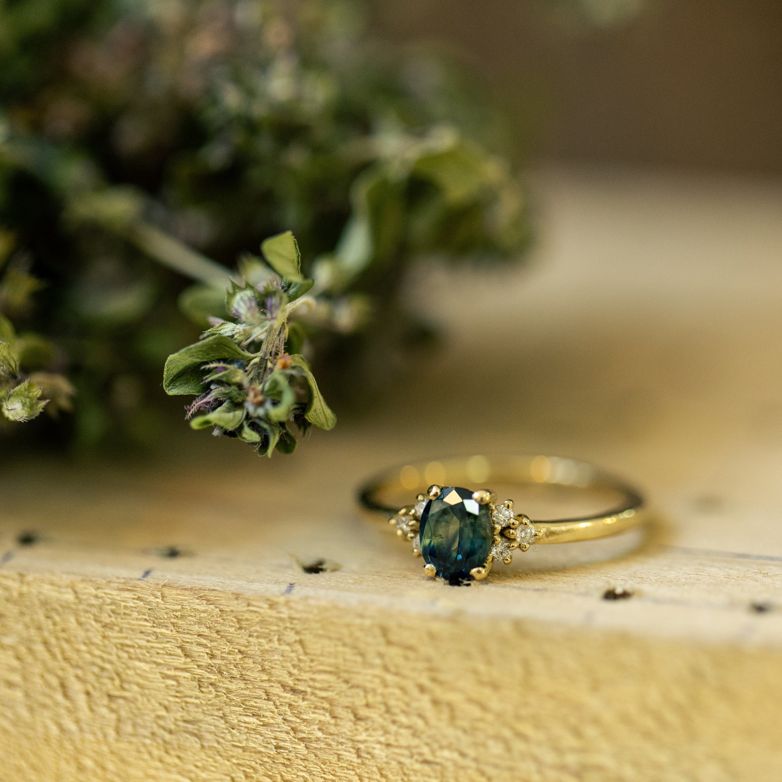 14K Solid Gold Cluster Engagement Ring Set With a 0.55ct Natural Oval ...