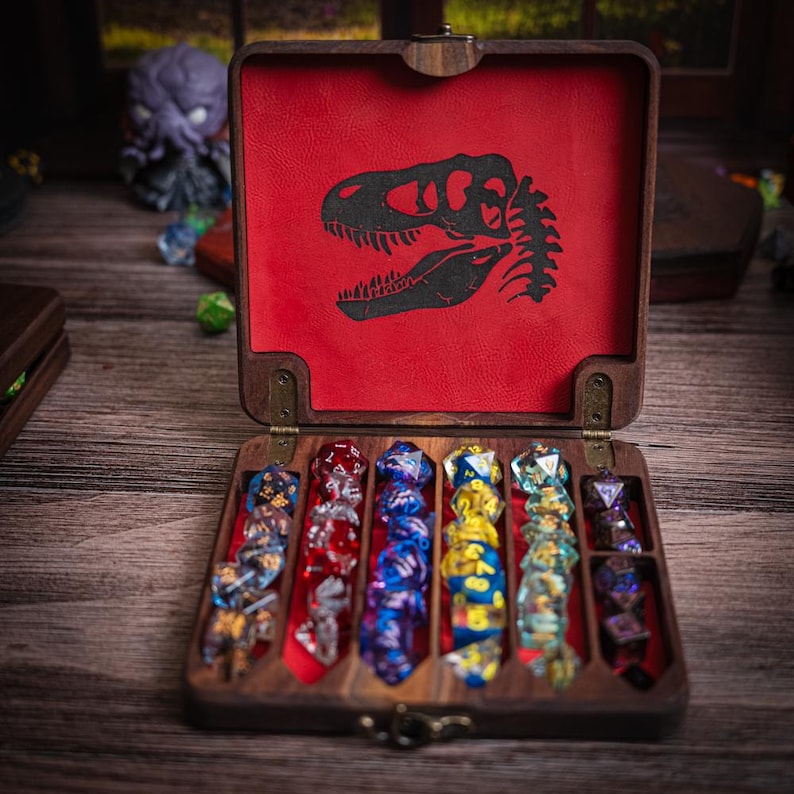 Dino Themed Dice Vault With 11 Piece Dice Set - Etsy