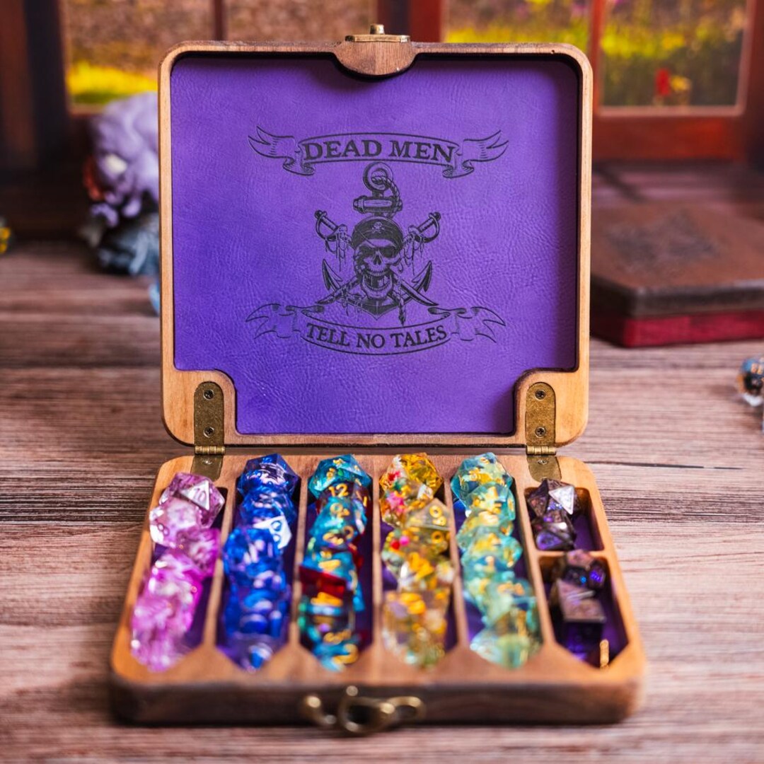 Pirate Themed Dice Vault With 11 Piece Dice Set - Etsy