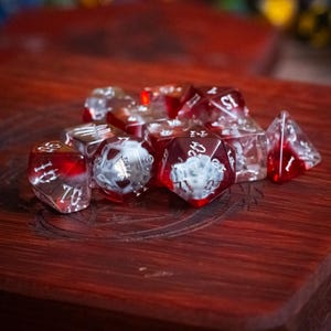 Dino Themed Dice Vault With 11 Piece Dice Set - Etsy