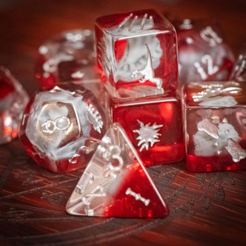 Dino Themed Dice Vault With 11 Piece Dice Set - Etsy