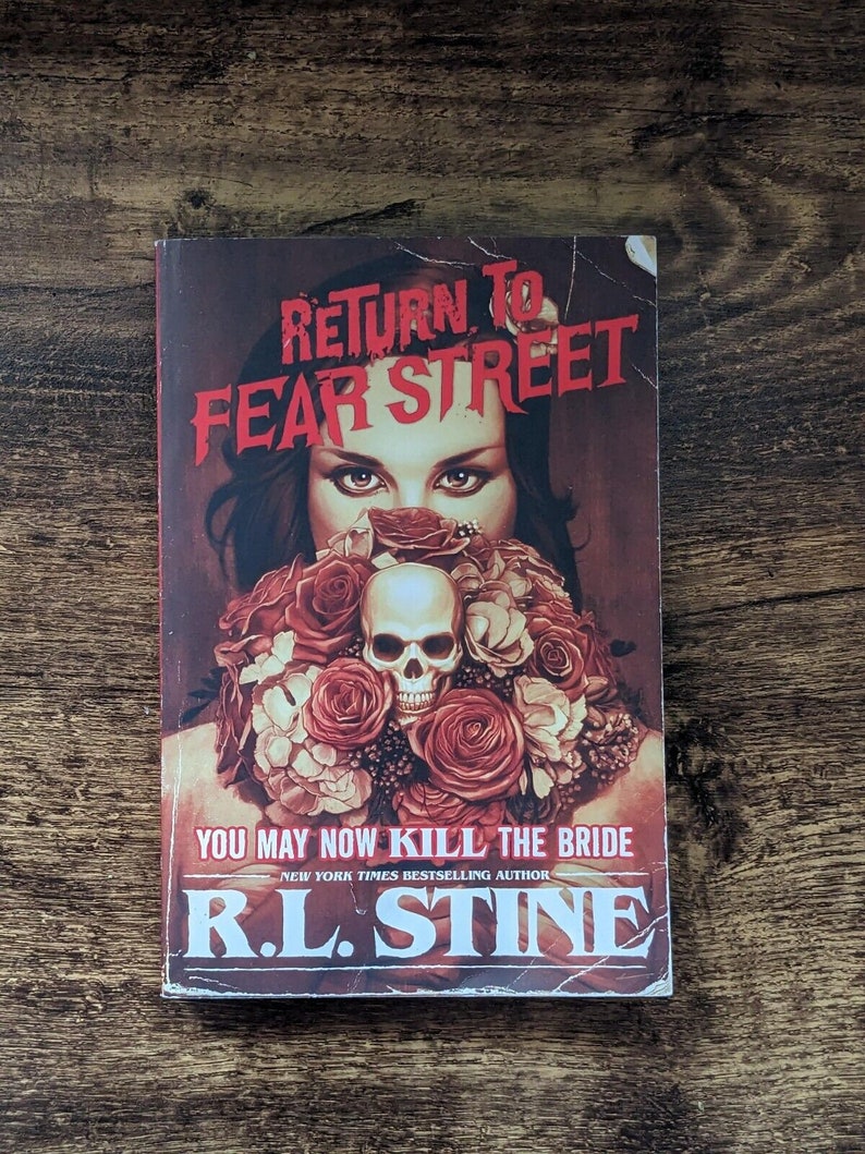 FEAR STREET/POINT Horror R.L. Stine Vintage Paperback Titles Throwback ...