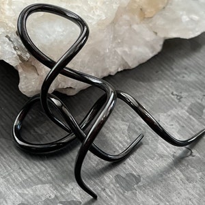PAIR of Stunning Black 316L Surgical Steel Twist Hanging Tapers / Plugs ...