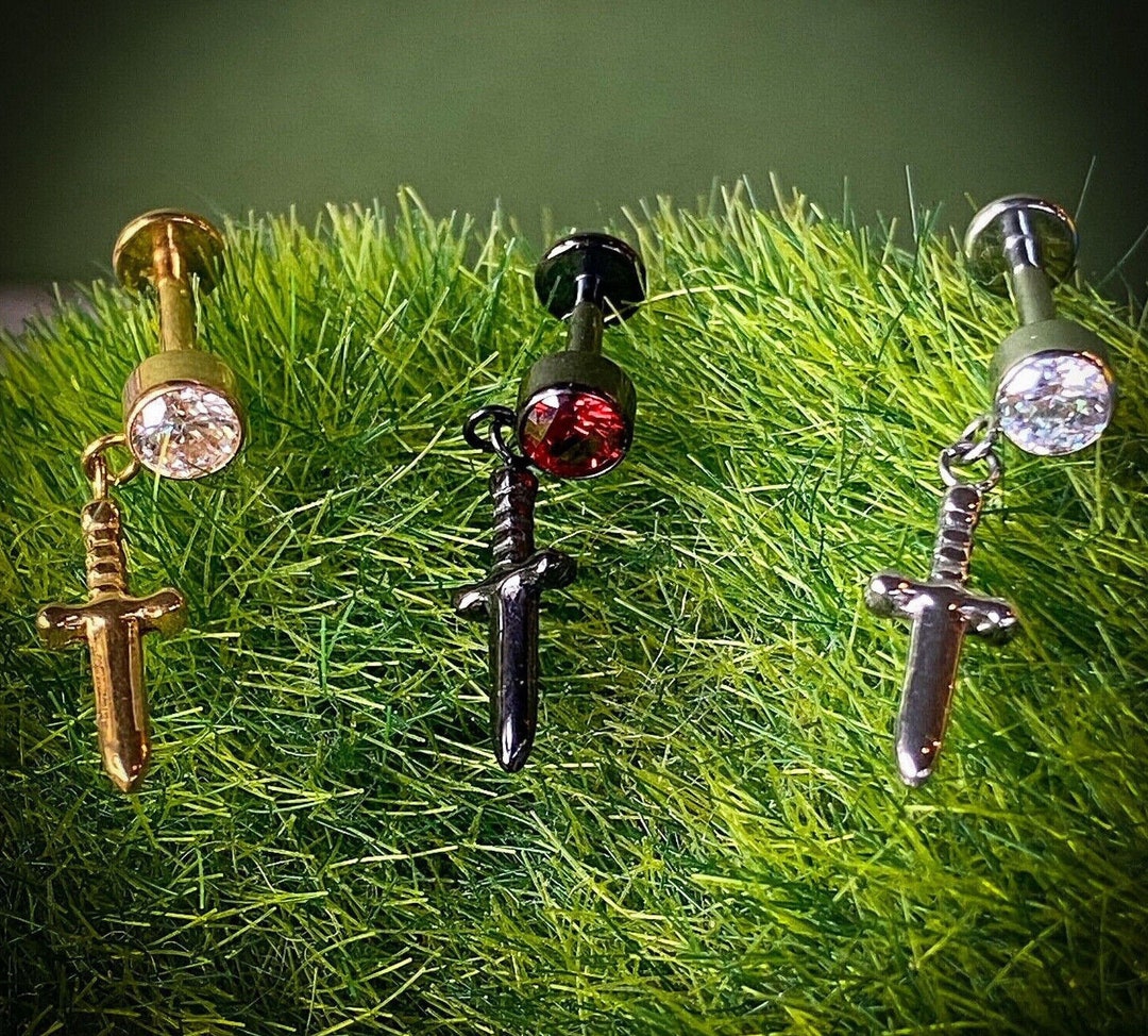 1pc Implant Grade Titanium Dagger Labret 16g Stud Tragus Helix Ear ...