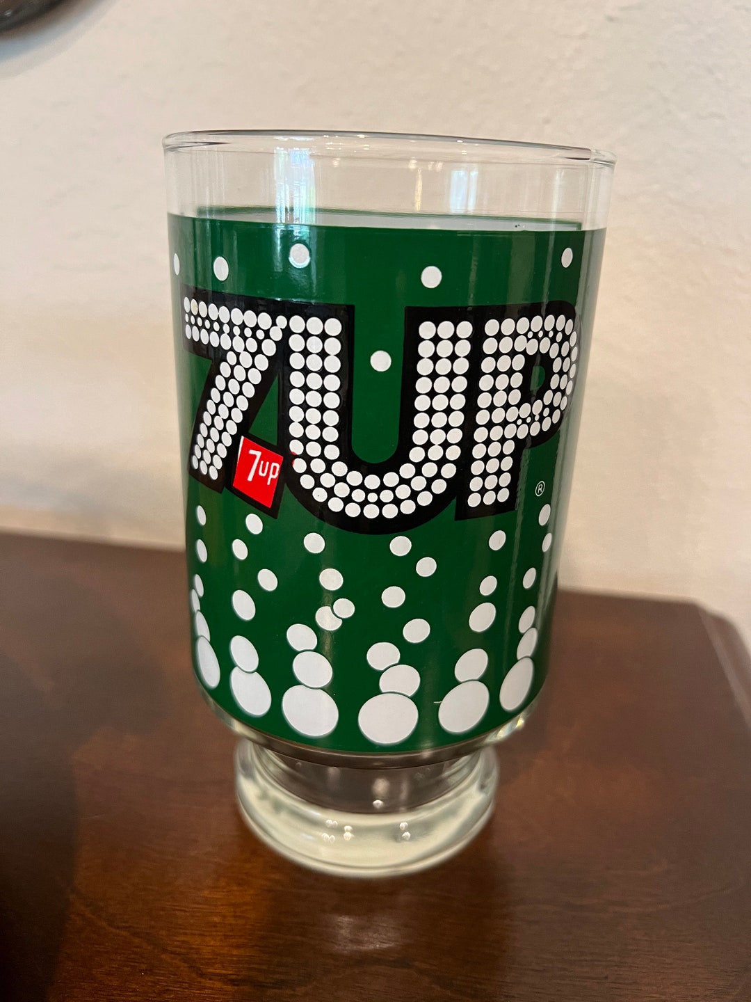 7” Tall Retro 1970s 7-UP 32 Oz Pedestal Footed Glass, Bubbles Design - Etsy