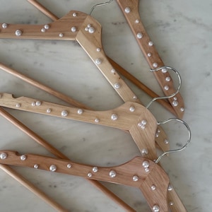 Bridal Wedding Hangers With Pearls and Vinyl - Etsy