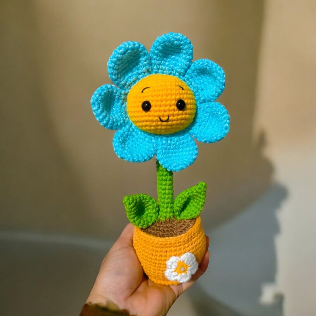 Smiley Flower Pot - Etsy