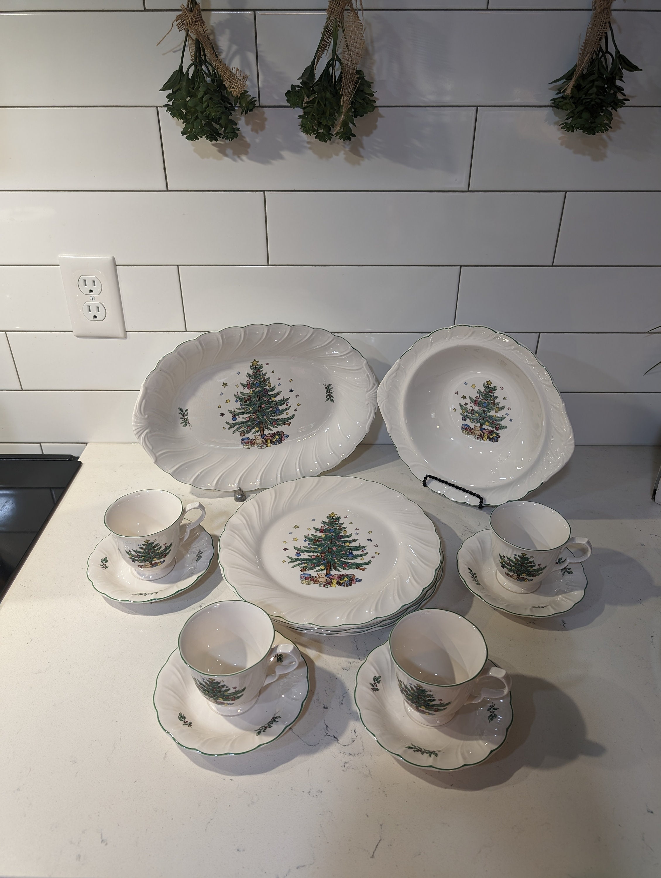 Nikko Happy Holidays Dinner Plates, Cups and Saucers, Serving Bowl, and ...