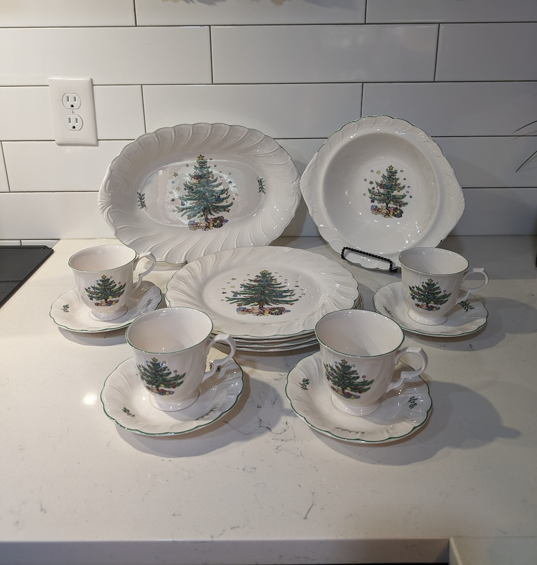 Nikko Happy Holidays Dinner Plates, Cups and Saucers, Serving Bowl, and ...
