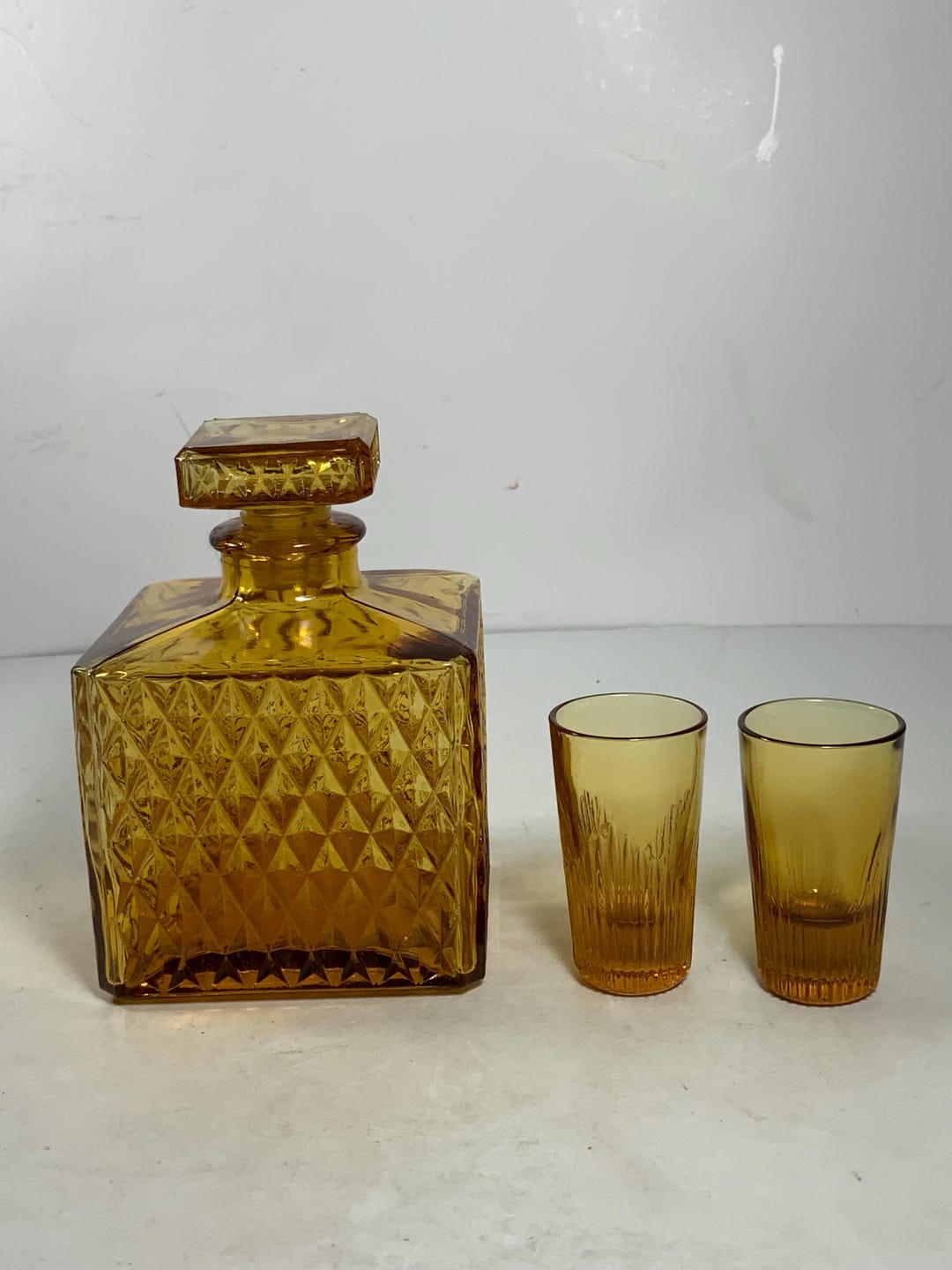 Vintage MCM Amber Glass Diamond Point Small Decanter & 2 Small Glasses ...