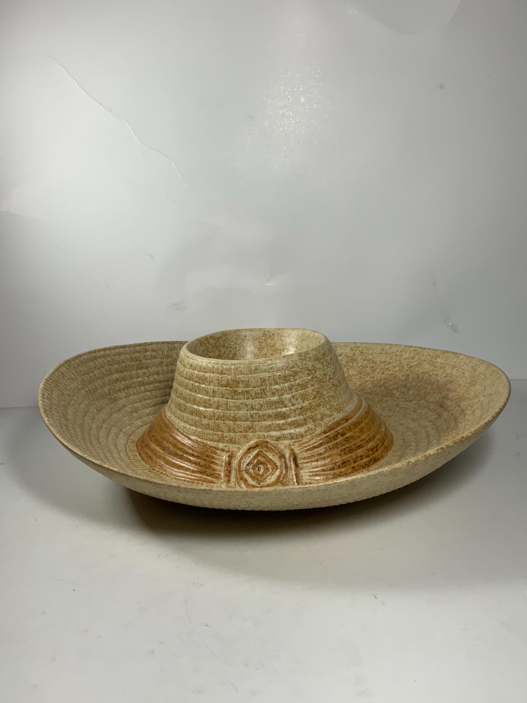 Vintage Treasure Craft Pottery USA Sombrero Hat Chip & Salsa Platter 13 ...