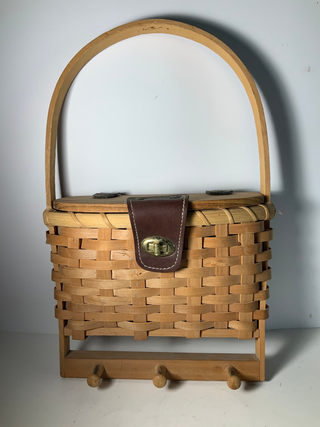 Vintage Oak Wicker Basket With Wooden Pegs & Hinged Top Basket Rare 14 ...