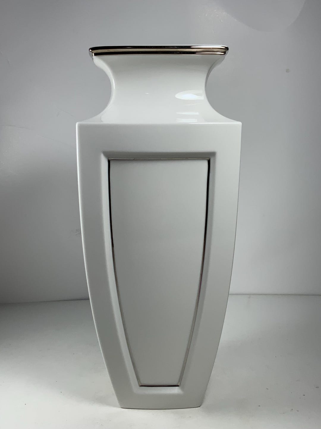 Lenox Dimension Collection Solitaire White With Silver Porcelain Vase ...