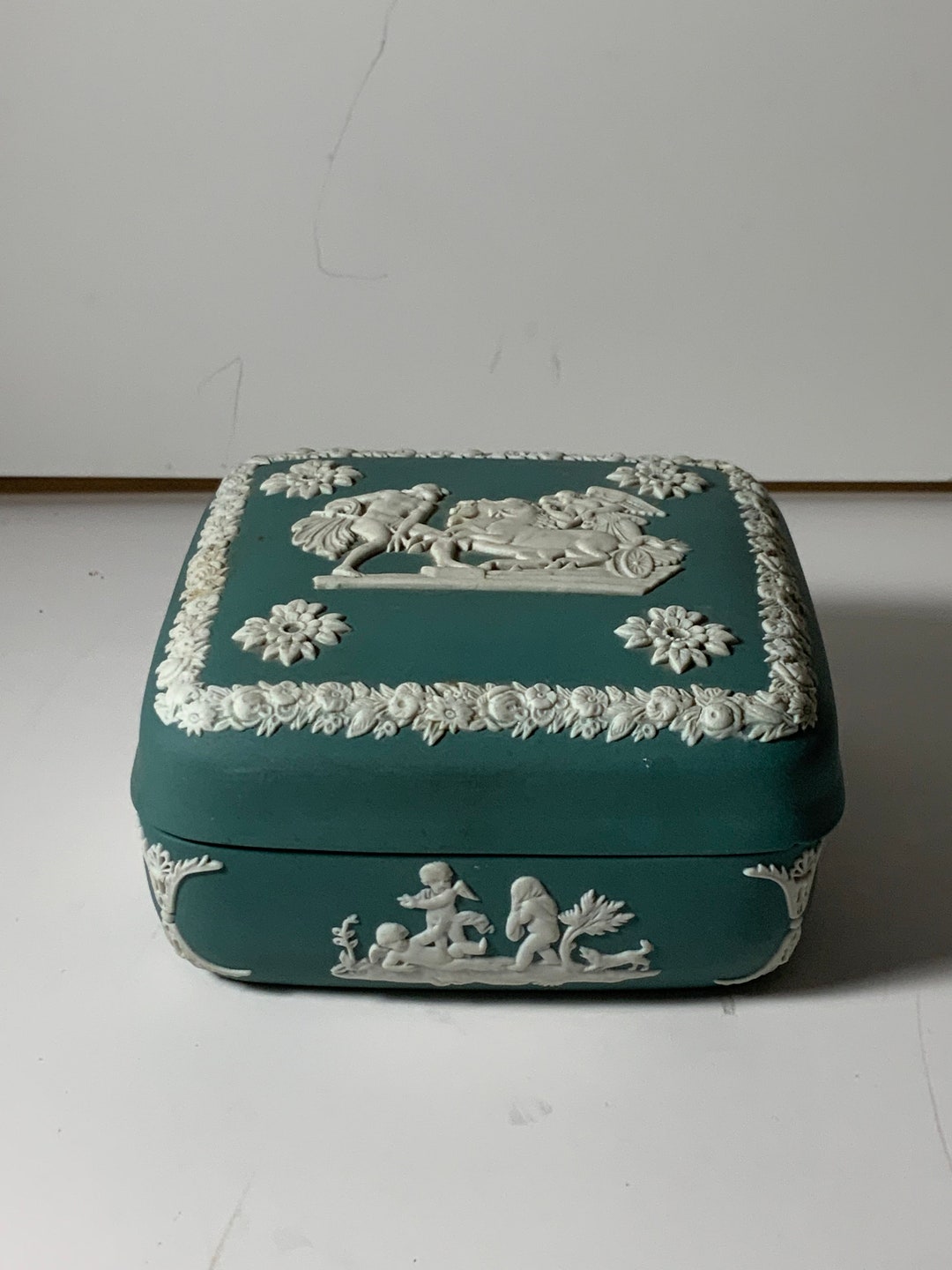 Vintage Wedgewood Green Jasperware Grecian Design Trinket Box 4 In. - Etsy