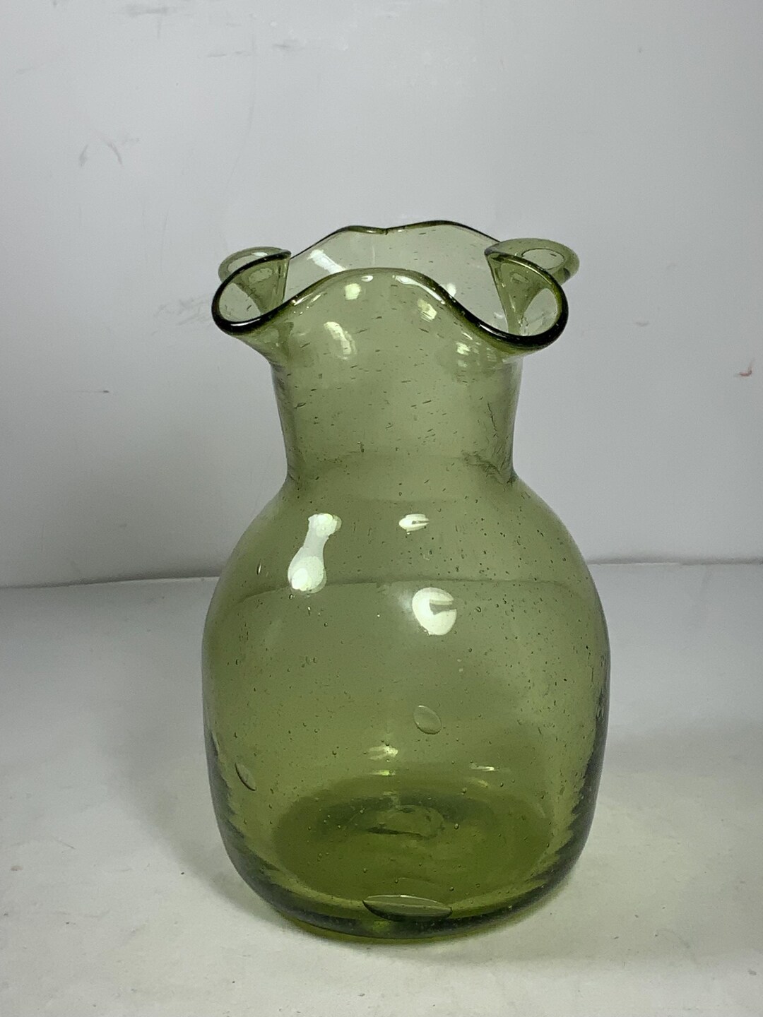 Vintage Jamestown Hand Blown Green Glass Vase 6 In. - Etsy