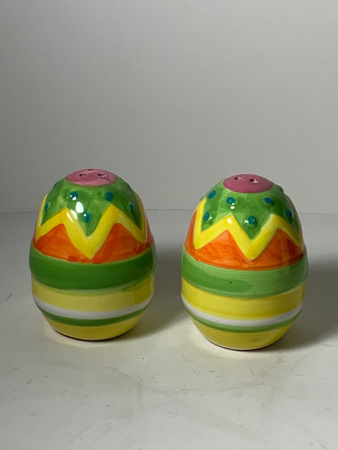 Vintage Ceramic Spring Easter Egg Salt & Pepper Shakers - Etsy
