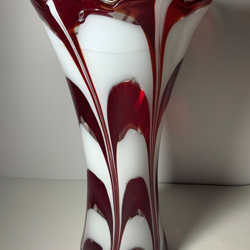 Swirl Vase - Etsy