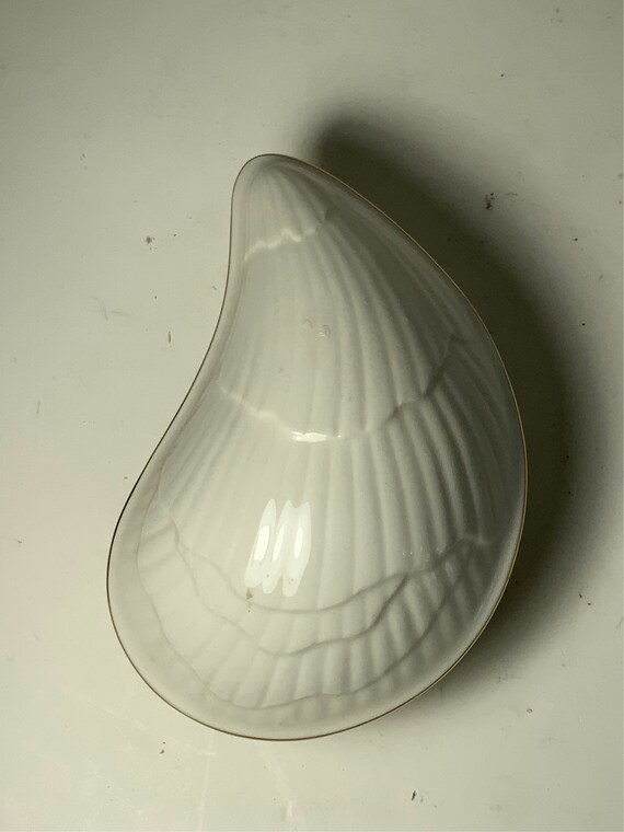 Vintage Sea Shell Wings Butterfly Brooch Pin, Vintage… - Gem