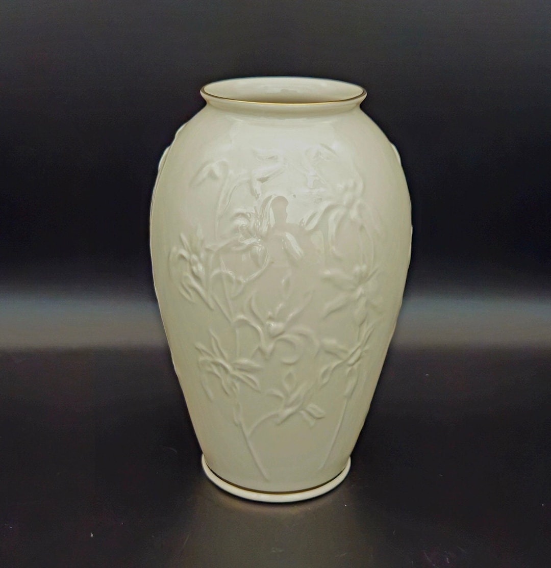 Vintage Lenox Vase - Porcelain Masterpiece Collection Embossed Flower ...