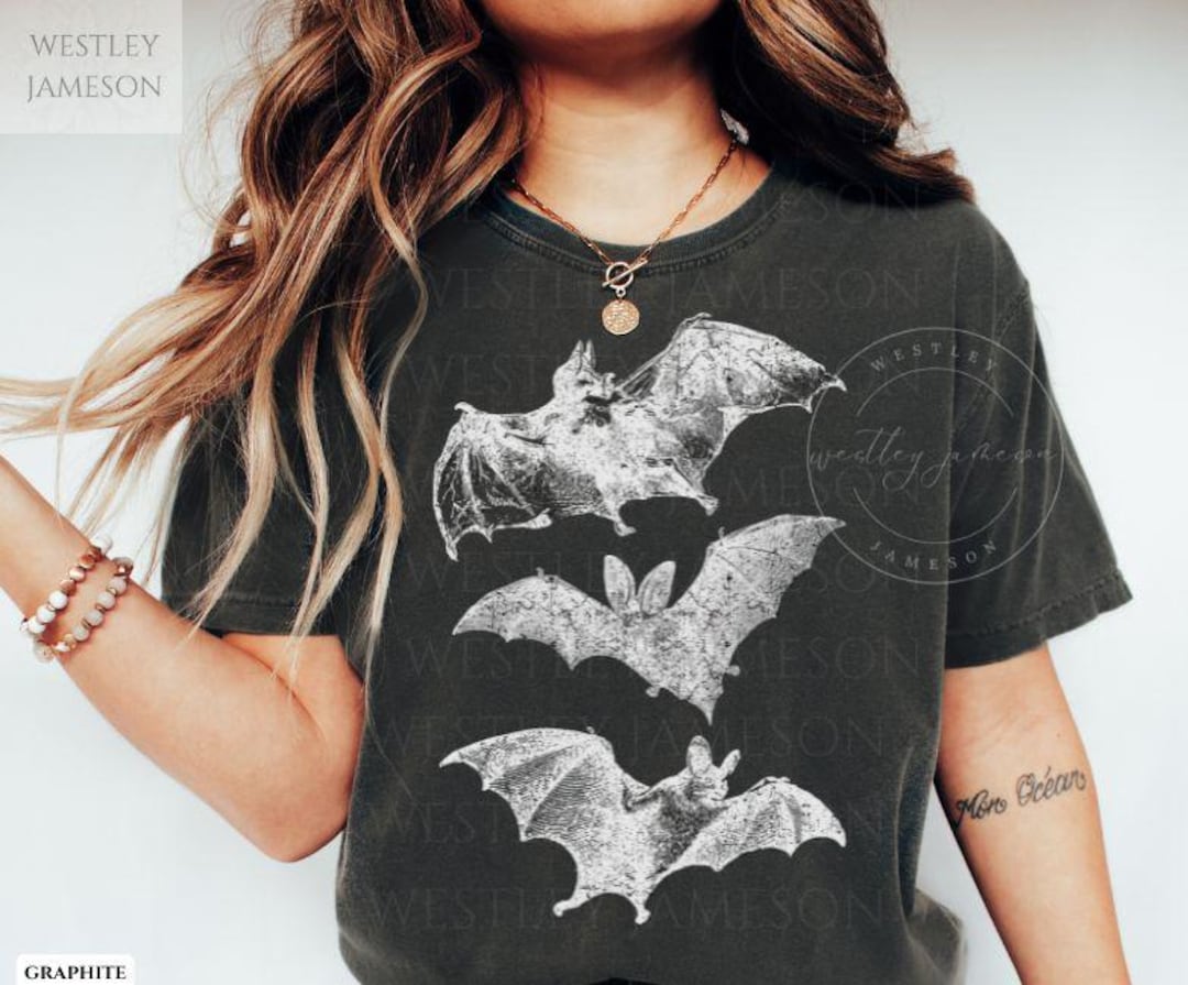 Vintage Vampire Goth Bats Tee, Y2K Inspired Bats Shirt, 90s Style Bats ...