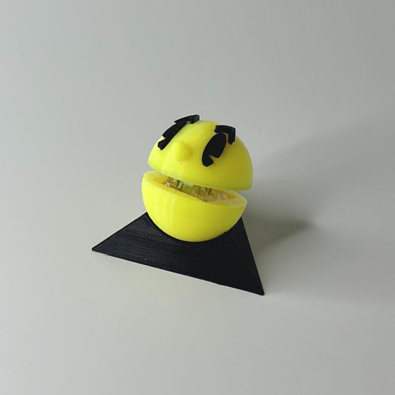 Pac-man Fidget Clicker: Retro Arcade 3D Printed Desk Toy - Etsy