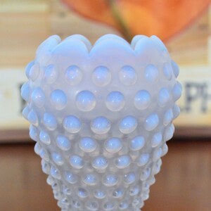 Vintage Moonstone Opalescent Fenton Hobnail Scalloped Edge Bud Vase ...