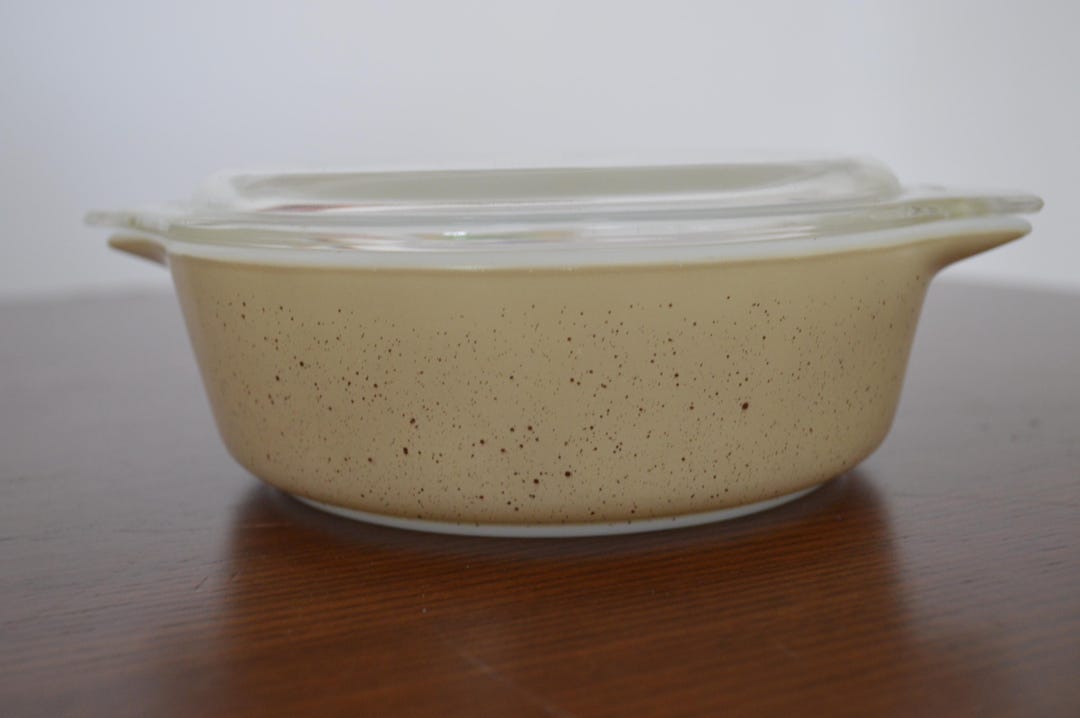 Vintage Pyrex Tan Speckled Mini Casserole Dish With Lid | 471 One Pint ...