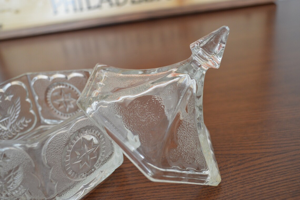 Vintage Clear Pressed Indiana Glass Tiara Candy Dish With Lid Eagle and ...