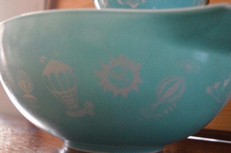 Rare Vintage Pyrex Hot Air Balloon Chip and Dip Set: 1958 Limited ...